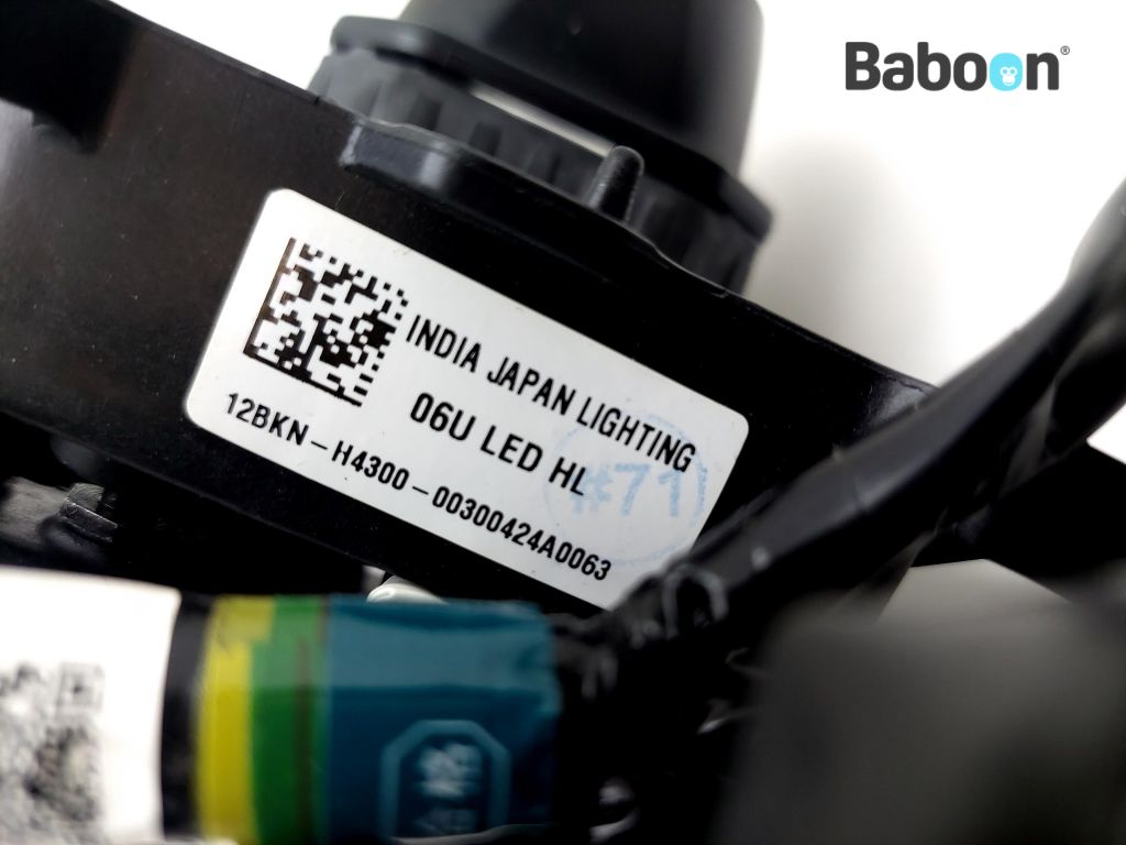 Yamaha R9 2025 Headlight New Take Off | Baboon Motorcycle Parts