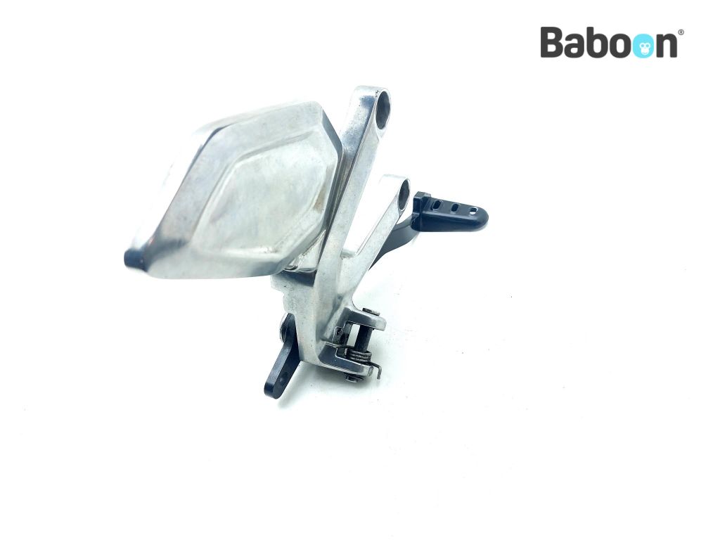 Triumph Trident 660 2020-> Footrest Hanger / Bracket Set Front Right ...